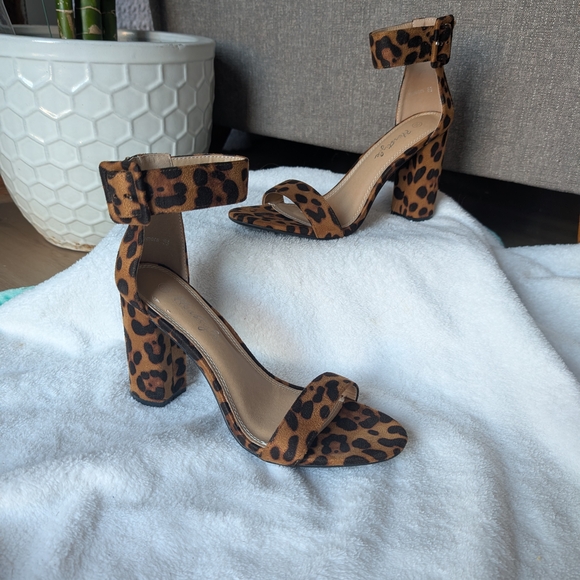 Shoes | New Herstyle Leopard Print Block Heel Sandals Womens 85 | Poshmark